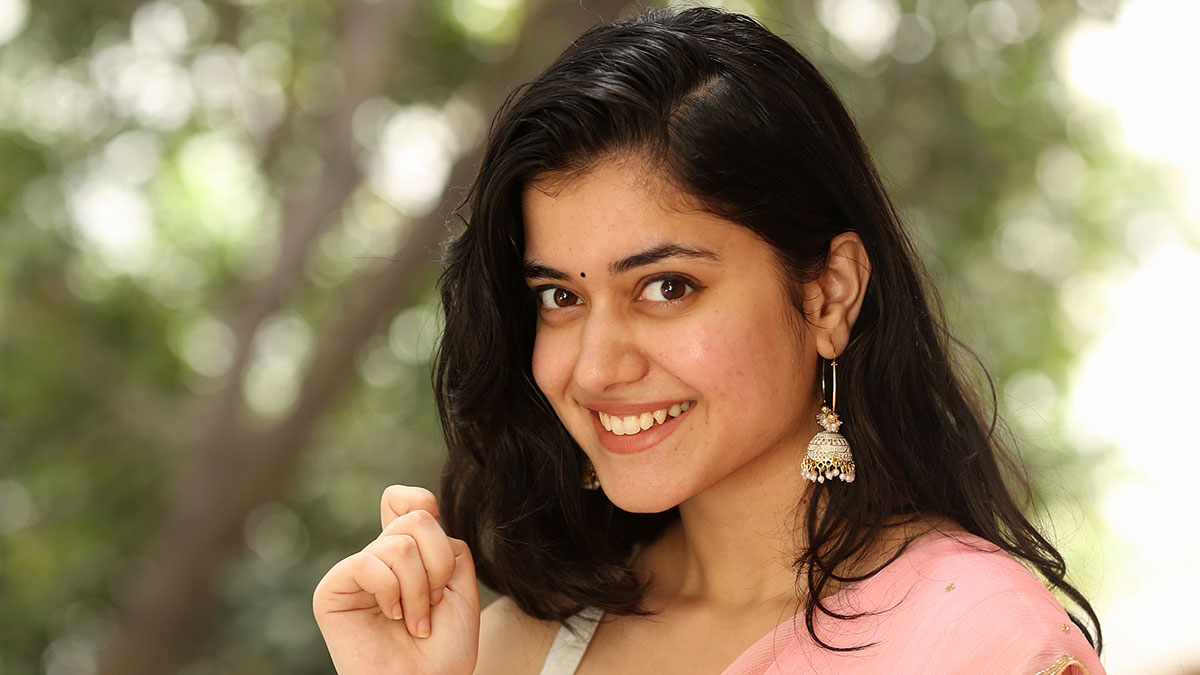 Interview of Aishwarya Sharma about Drinker Sai