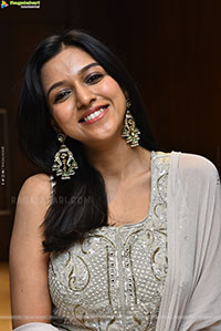 Heroine Kavya Anil at Vanda Devullu Pre Release Event, HD Gallery
