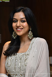 Heroine Kavya Anil at Vanda Devullu Pre Release Event, HD Gallery