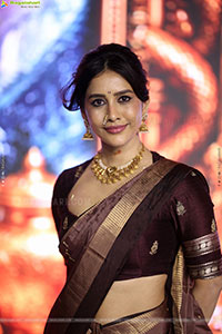 Heroine Nabha Natesh at Naga Bandham Movie Press Meet, HD Gallery