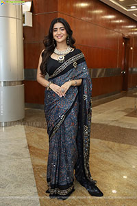 Heroine Rashi Singh at Hi Life Grand Launch Event, HD Gallery