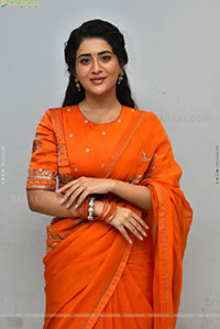 Heroine Rashi Singh at Transfer Trimurthulu Trailer Launch, HD Gallery