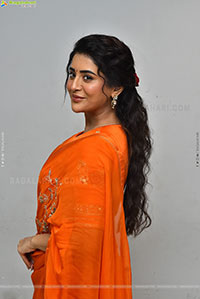 Heroine Rashi Singh at Transfer Trimurthulu Trailer Launch, HD Gallery