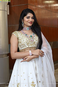 Model Aadya Reddy at Hi Life Summer Special Exhibition Launch, HD Gallery