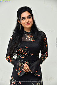 Heroine Nidhi Pradeep at Godari Gattupaina Thank You Meet, HD Gallery