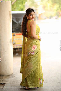 Heroine Rashi Singh at Transfer Trimurthulu Teaser Launch Event, HD Gallery